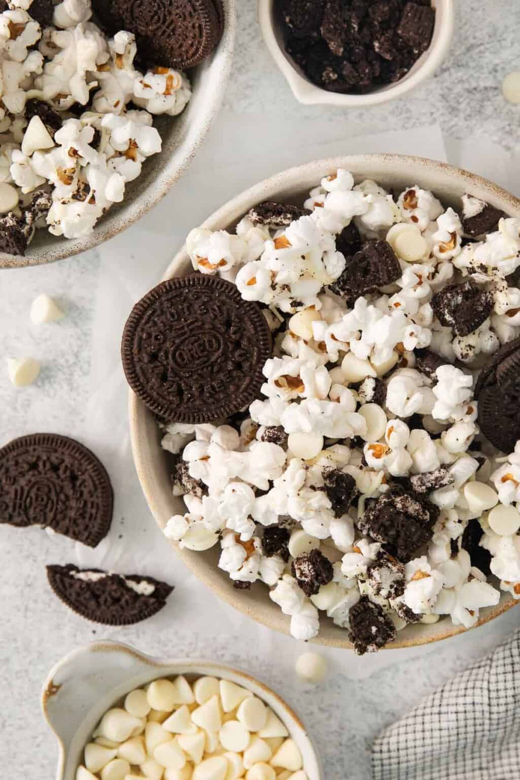 Oreo Popcorn (Easy Recipe!) - Meaningful Eats