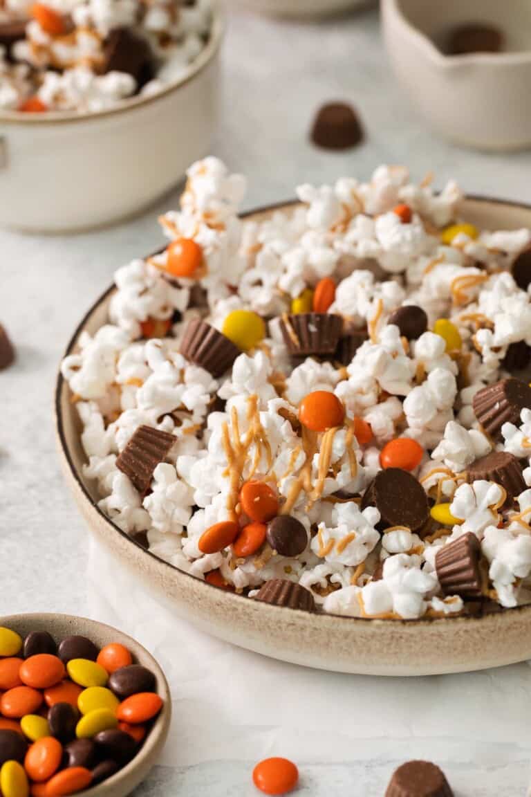 Peanut Butter Popcorn (Easy Recipe!) - Meaningful Eats