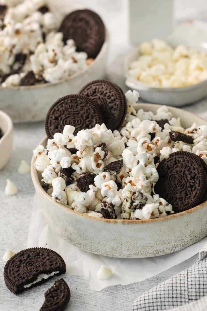 Oreo Popcorn (Easy Recipe!) - Meaningful Eats