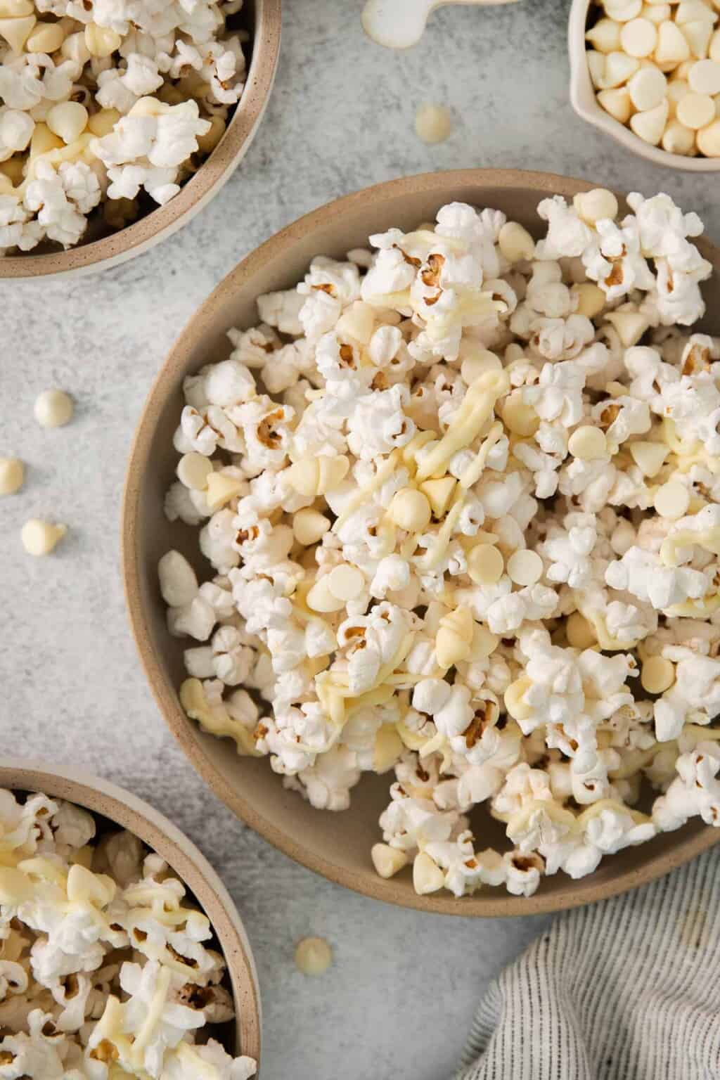 White Chocolate Popcorn (Easy Recipe!) - Meaningful Eats